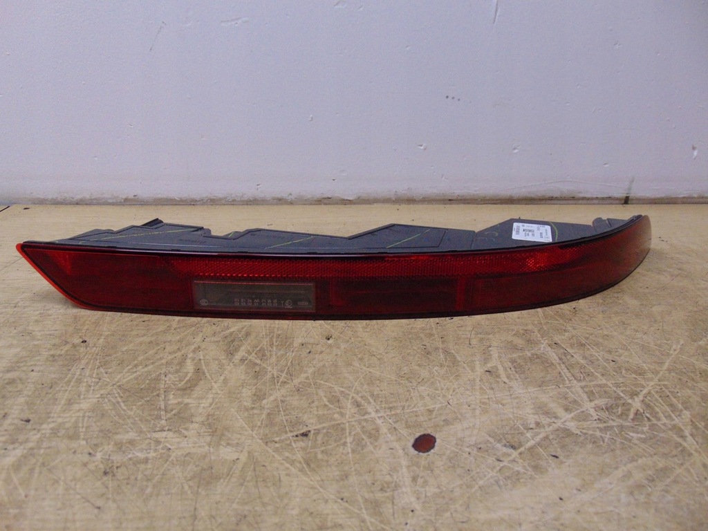 LAMPA PRAWA TYŁ W ZDERZAK AUDI Q5 II 80A 80A945070D EUROPA ...