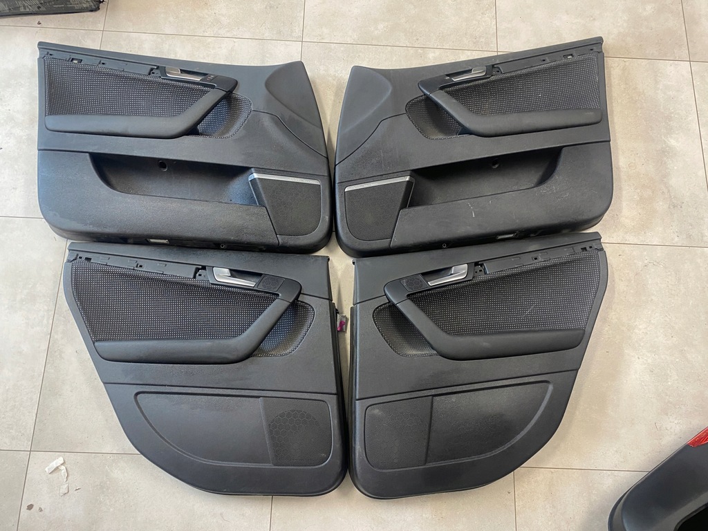 AUDI A3 8P SPORTBACK BOCZKI TAPICERKA DRZWI BOSE - 13706281734 - oficjalne archiwum Allegro