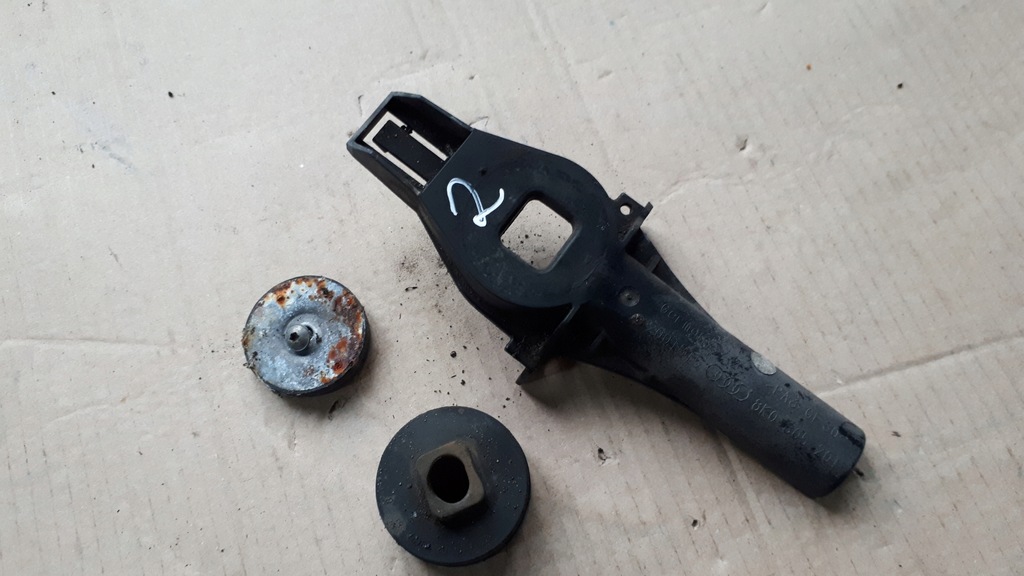 A5 8T UCHWYT MOCOWANIE CHŁODNICY A4 B8 Q5 - 12836275276 - oficjalne ...