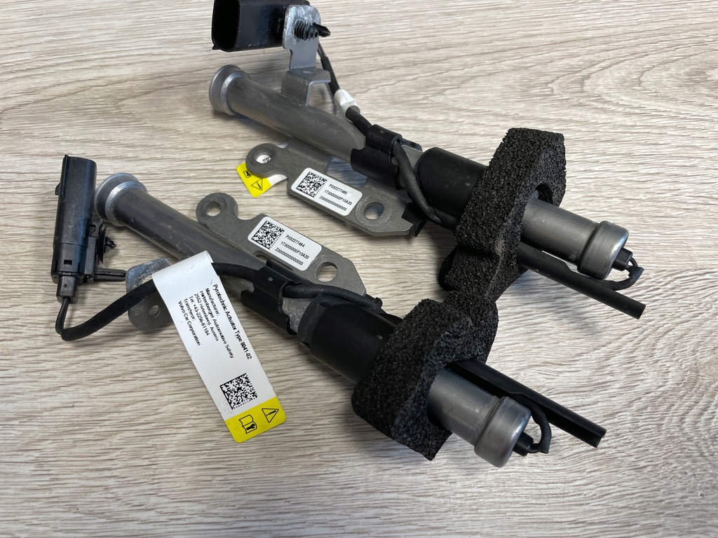 VOLVO V60 II S60 III AIRBAG ZAWIAS NABÓJ MASKI kpl - 10786353509 ...