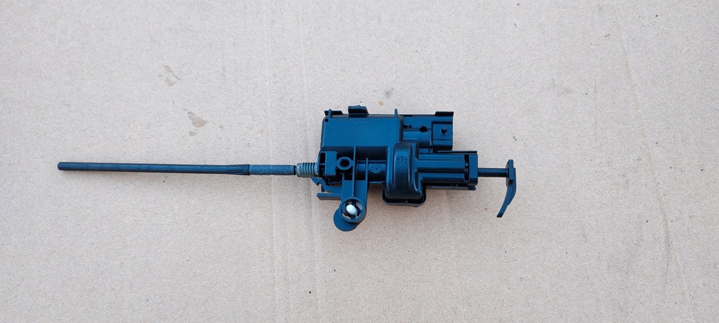 Renault Clio 4 IV siłownik wlewu paliwa 788262843r - 11826675896 ...