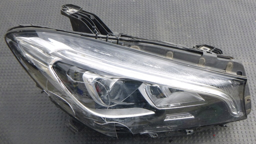 Mercedes CLA W117 Reflektor Prawy A1178206861 - 12696993590 - oficjalne ...
