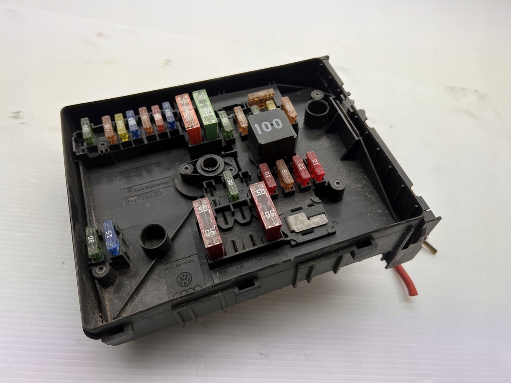 PORSCHE CAYENNE 1K0937125D SKRZYNKA BEZPIECZNIKÓW - 13488804052 ...