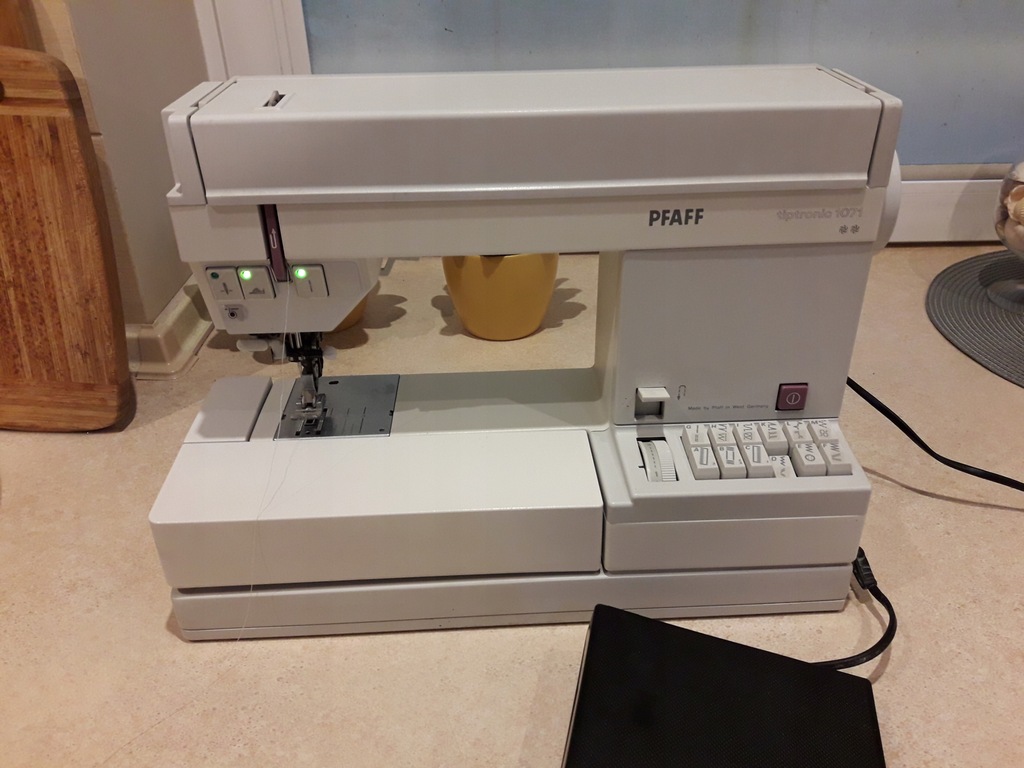 Maszyna do szycia PFAFF 1071 TIPTRONIC do skóry - 13608338470 ...