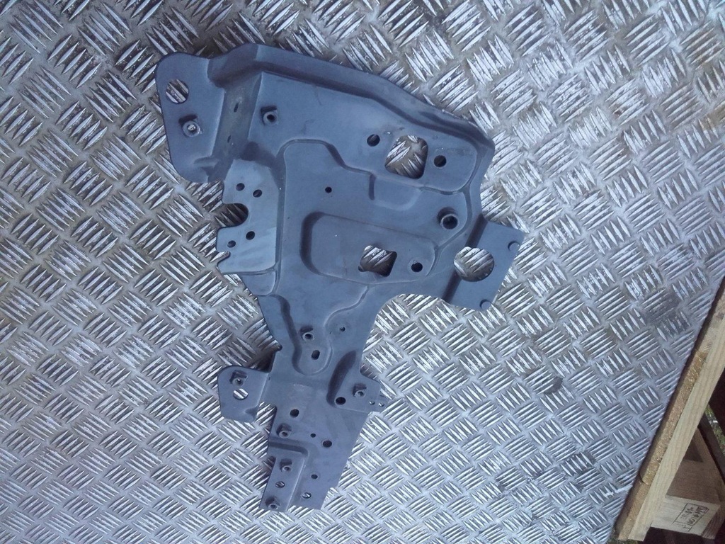 Wspornik, uchwyt, mocowanie Volvo FH4 84228539 - 6894798375 - oficjalne ...