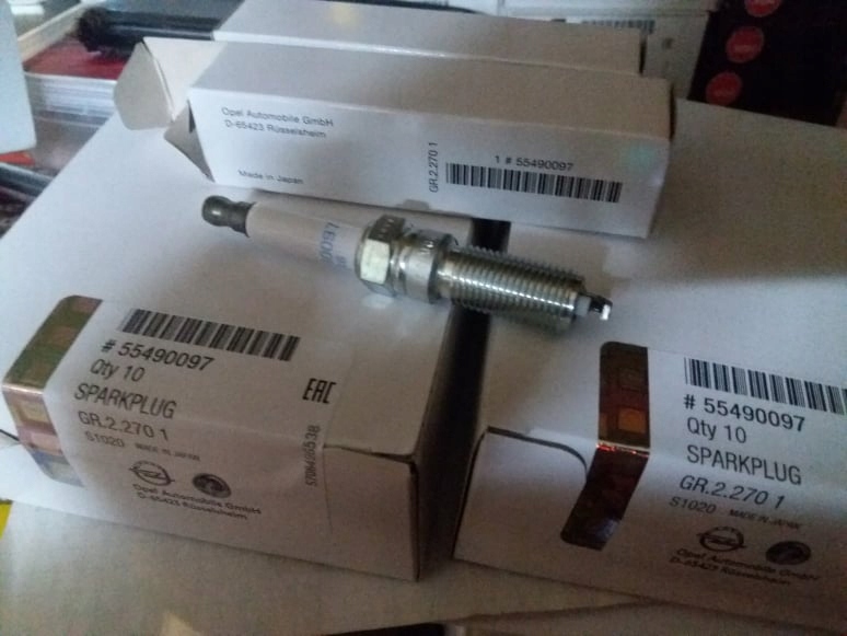świece zapłonowe GM 55490097 astra K 1.4 1.6 Turbo - 10982649770 ...