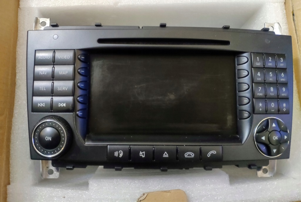 RADIO CD NAWIGACJA COMAND W203 LIFT - 8406407974 - oficjalne archiwum ...