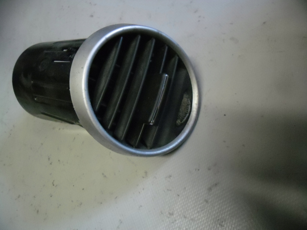 KRATKA NAWIEWU MERCEDES ML 1648302154 - 11050372747 - oficjalne ...