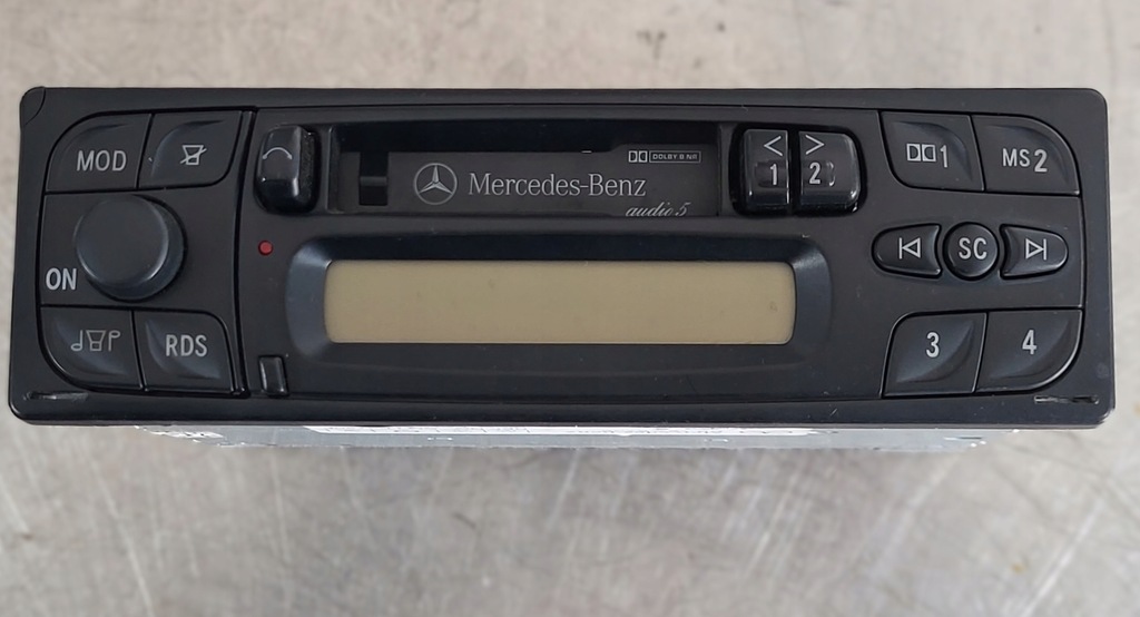 Radio MERCEDES Audio 5 W202 W126 BECKER W201 R129 W140 W124 W210 W208 ...