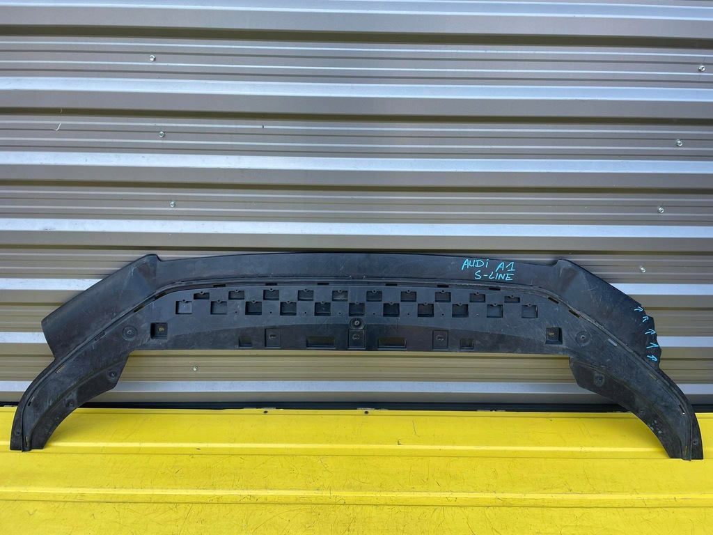 AUDI A1 DYFUZOR SPOJLER ZDERZAKA PRZÓD LIFT - 13670206736 - oficjalne ...