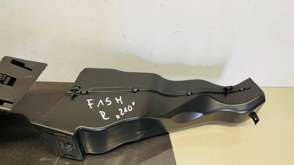 kanal powietrza chlodzenia tarcz BMW X5 F15 M pak - 12365556702 ...