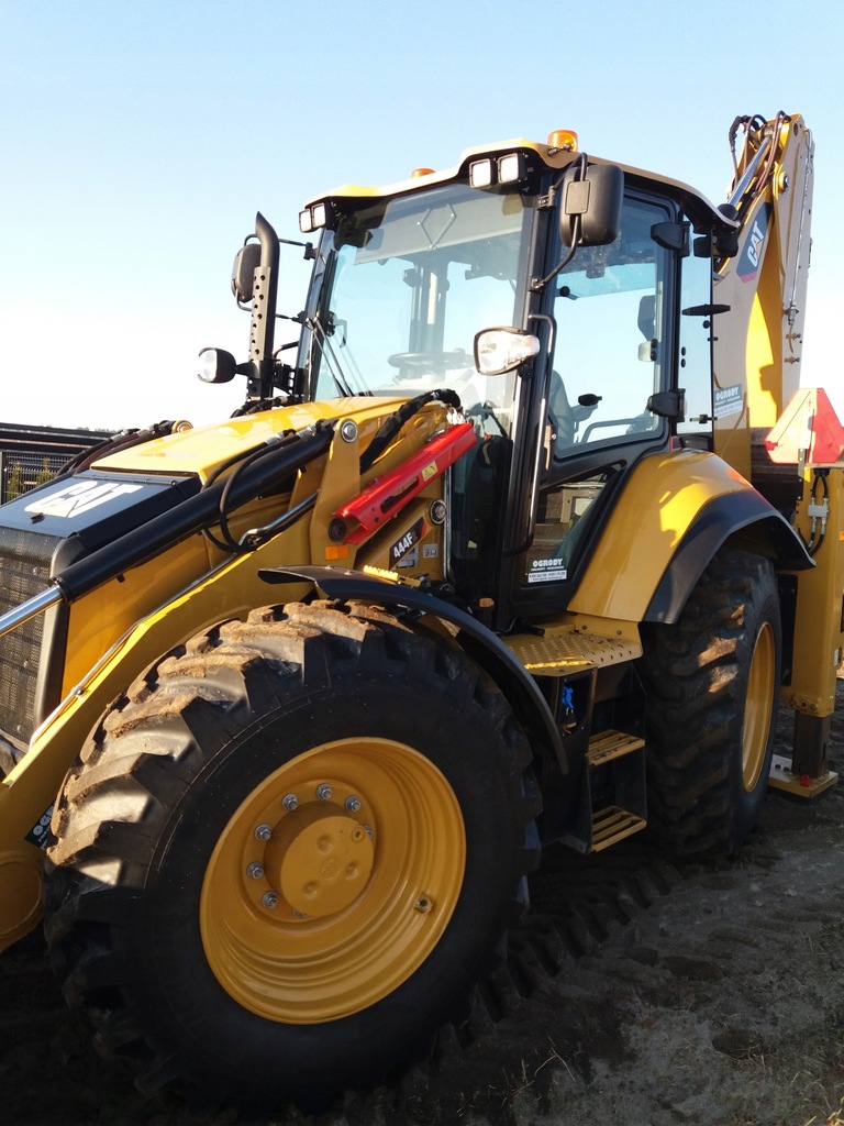 CAT 444F2 2017r. 650mth Caterpillar - 7910612314 - oficjalne archiwum ...