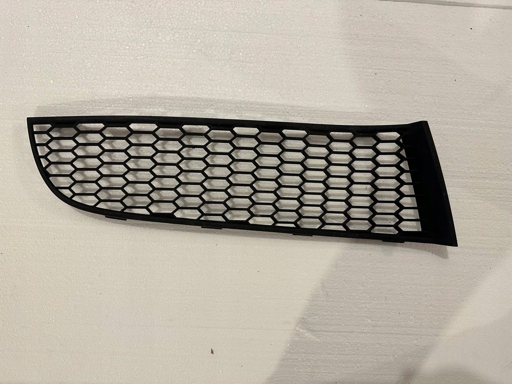 Kratka zderzaka prawa BMW F01 F02 M 51117903674 - 13171896995 ...