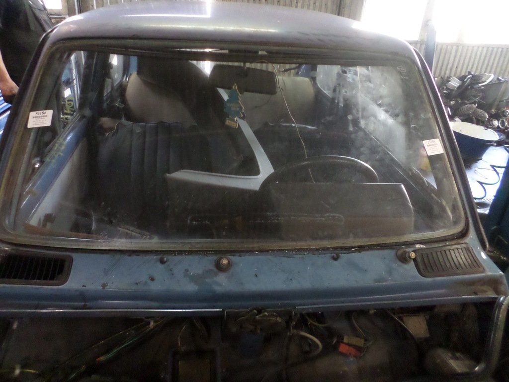 FIAT 126P BIS MALUCH SZYBA CZOŁOWA PRZÓD PRZEDNIA - 12017428645 ...