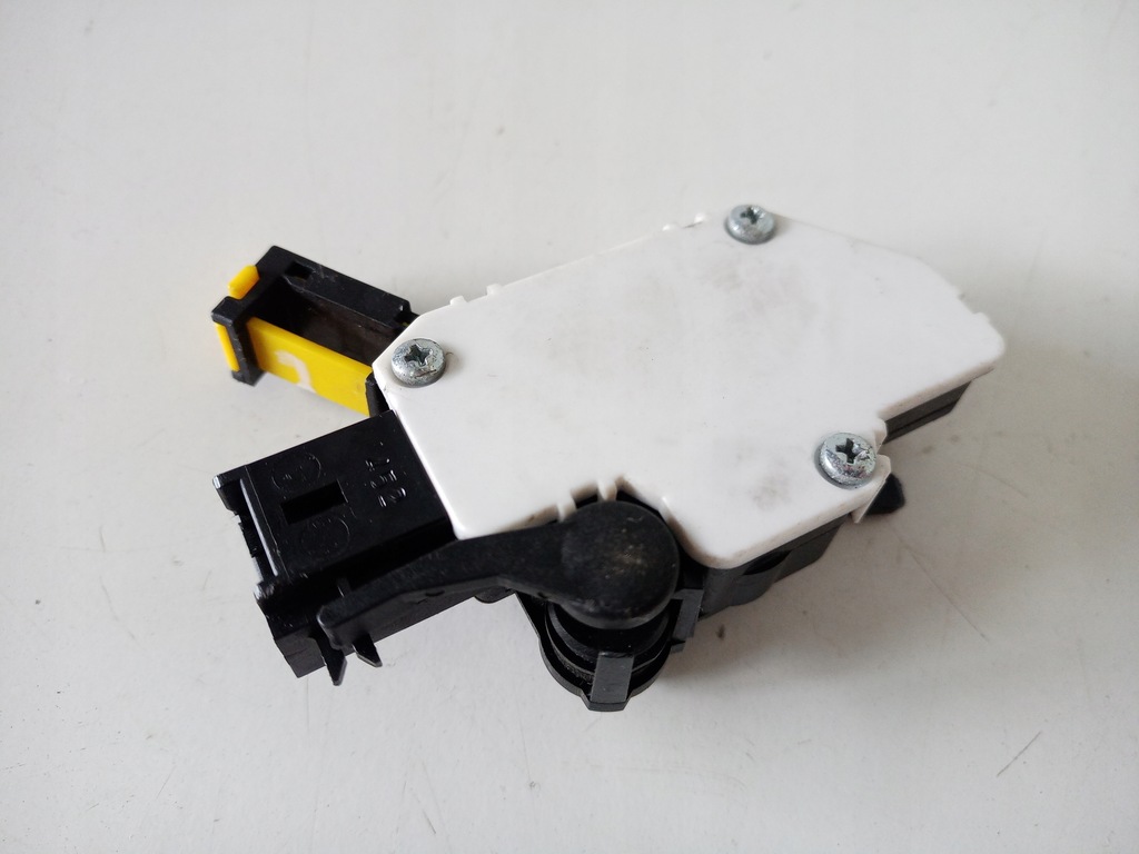 CZUJNIK PEDAŁU SPRZĘGŁA RENAULT SCENIC III - 14143975410 - oficjalne archiwum Allegro