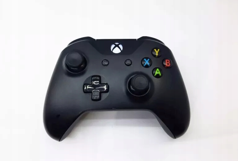 PAD DO XBOX ONE OPIS! - 12536730884 - oficjalne archiwum Allegro