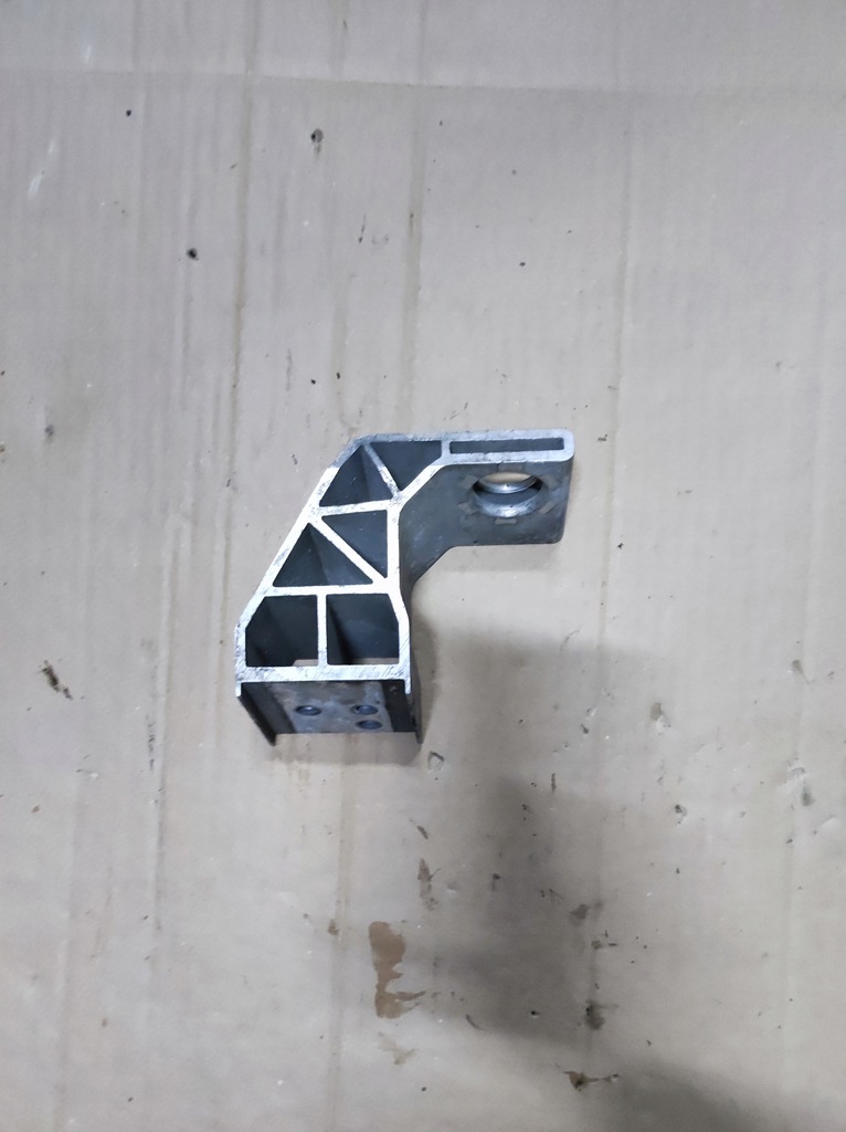 Wspornik mocowanie chłodnicy lewe Mercedes W205 A2055014120 ...