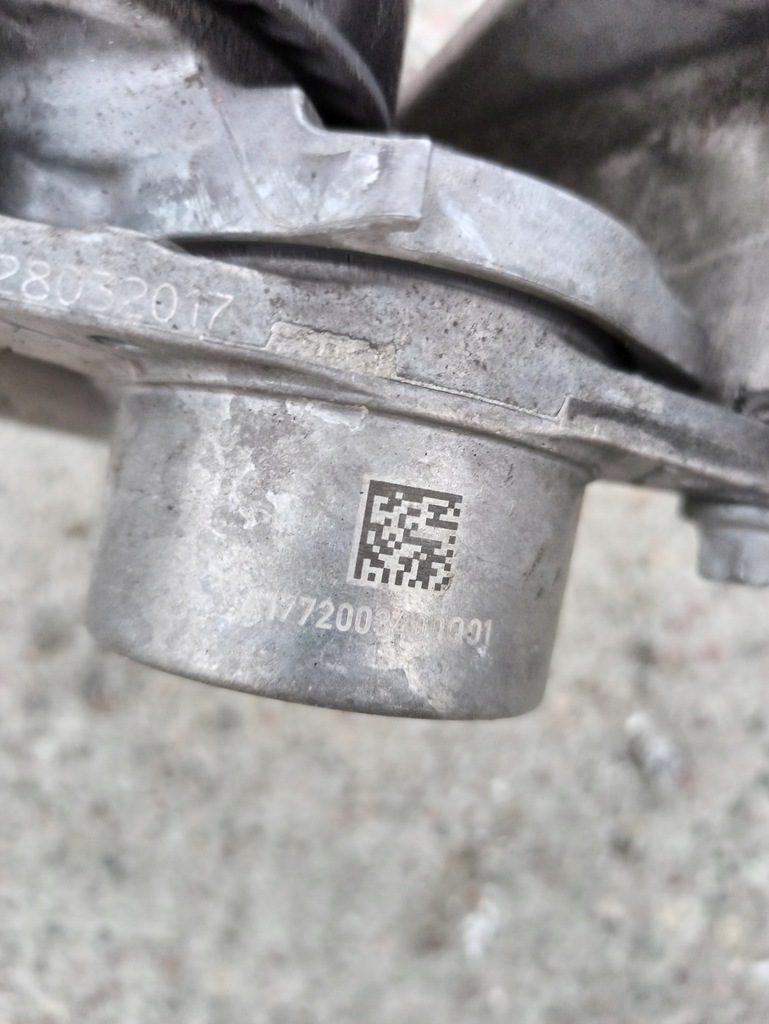 Mercedes W205 C205 AMG C63 napinacz rolka paska - 12286225152 ...