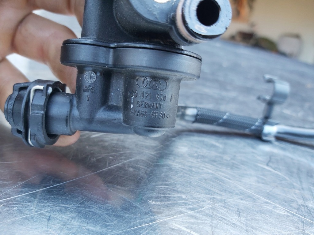 AUDI A6 C7 3.0 TDI CRT PRZEWÓD WODY 059121671J - 8593253917 - oficjalne ...