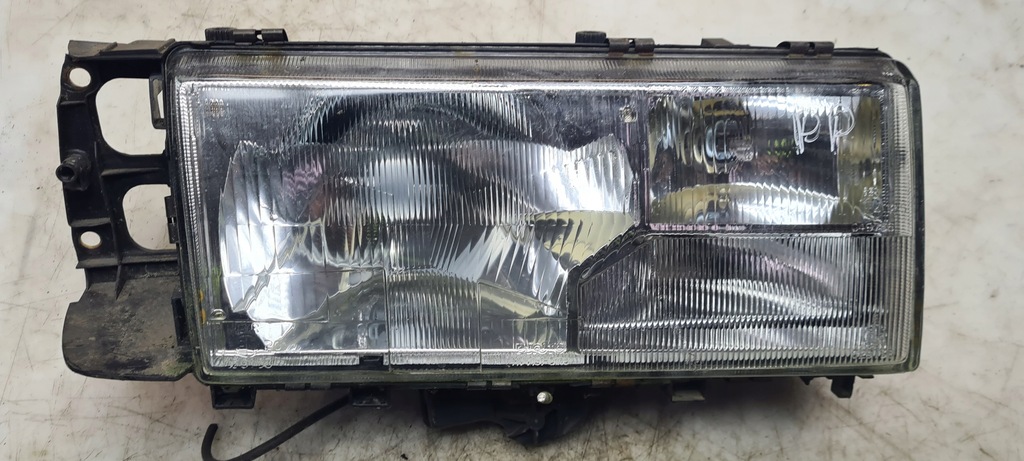 Reflektor lampa prawa VOLVO 940 - 11804043570 - oficjalne archiwum Allegro