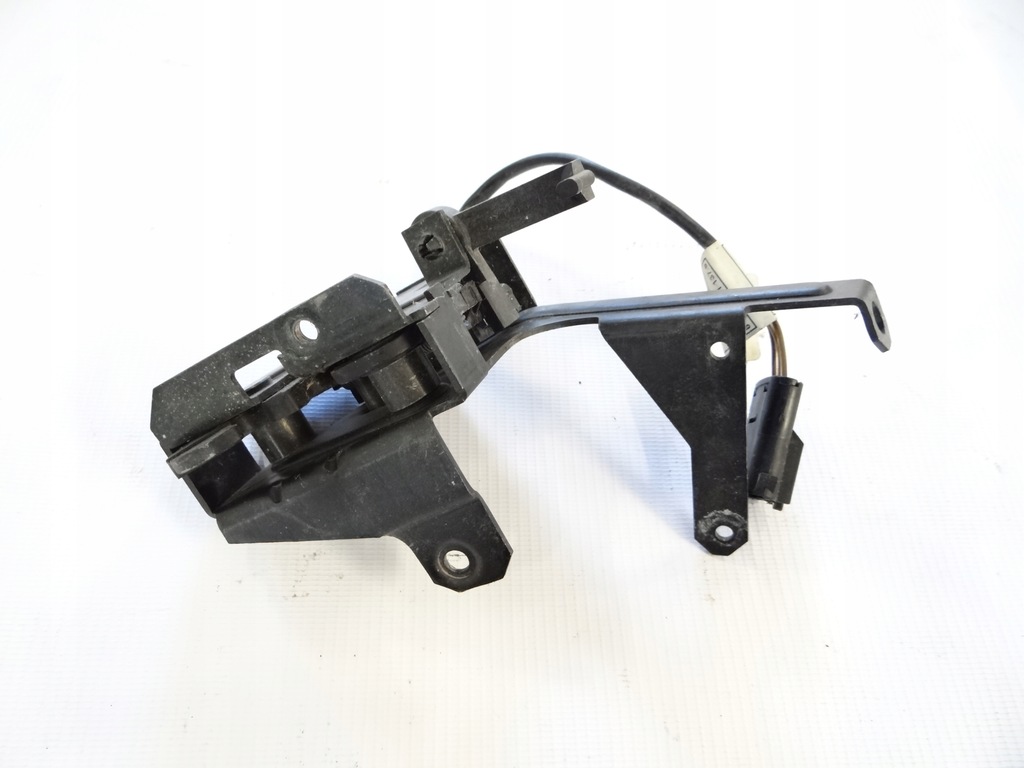 BMW E39 KOMBI ZAMEK TYLNEJ SZYBY KLAPY 8238469 - 7686812635 - oficjalne ...