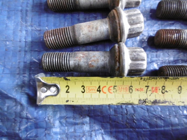 ŚRUBA SZPILKA KOŁA MERCEDES 220 - 11082651269 - oficjalne archiwum Allegro