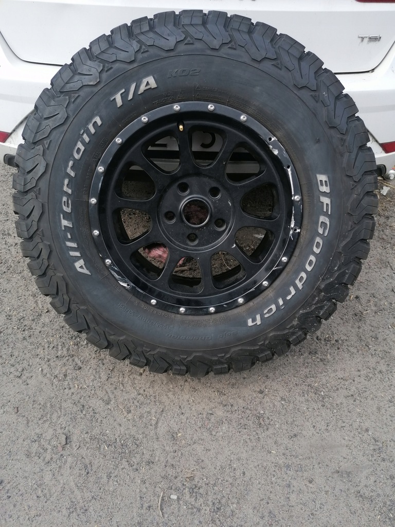 BFGoodrich All Terrain T/A KO2 285/70R17 121/118R - 12282860862 - oficjalne archiwum Allegro