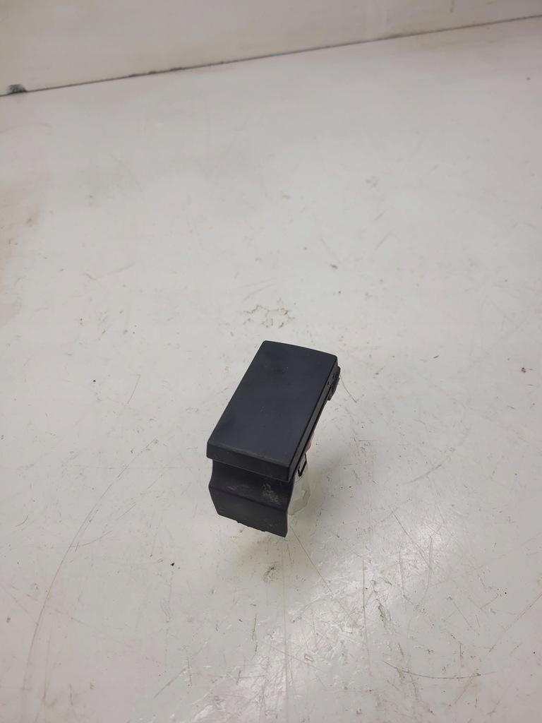 GNIAZDO ZAPALNICZKI AUDI A3 8P LIFT 8P0863387A - 12211831704 ...