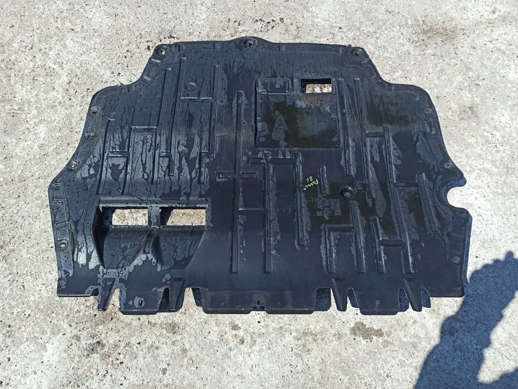 OSŁONA POD SILNIK VW Passat B6 - 13689682665 - oficjalne archiwum Allegro