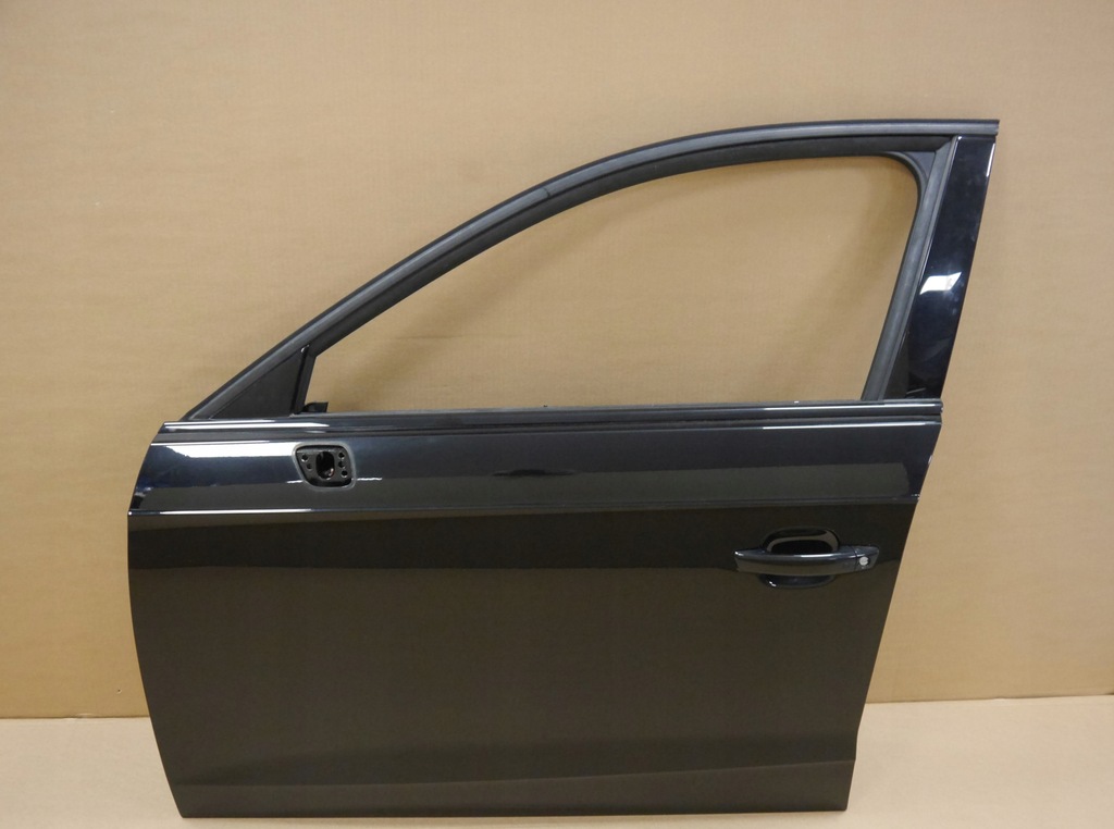 AUDI A3 8V DRZWI PRZÓD LEWE LY9T SPORTBACK - 12675871504 - oficjalne archiwum Allegro