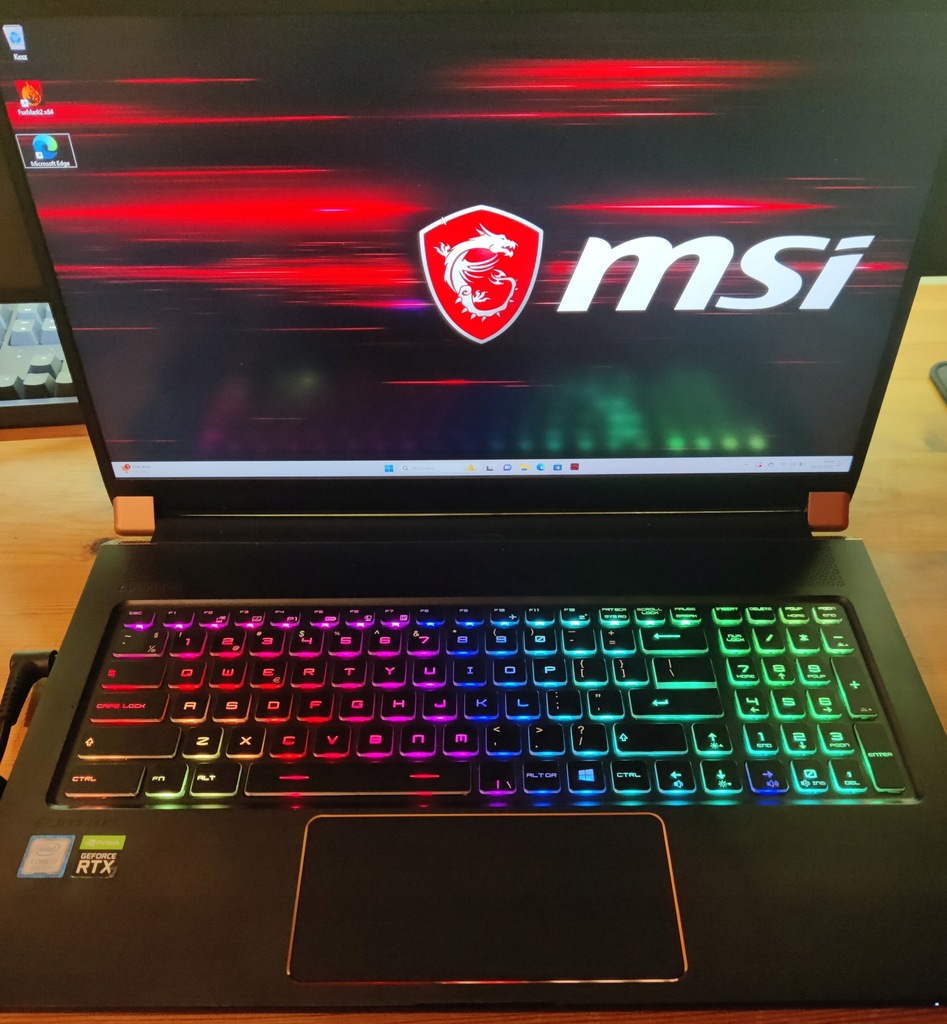 Laptop MSI GS75 Stealth 17,3", RTX 2070, Intel i7 9750h, 240hz, 16gb ...