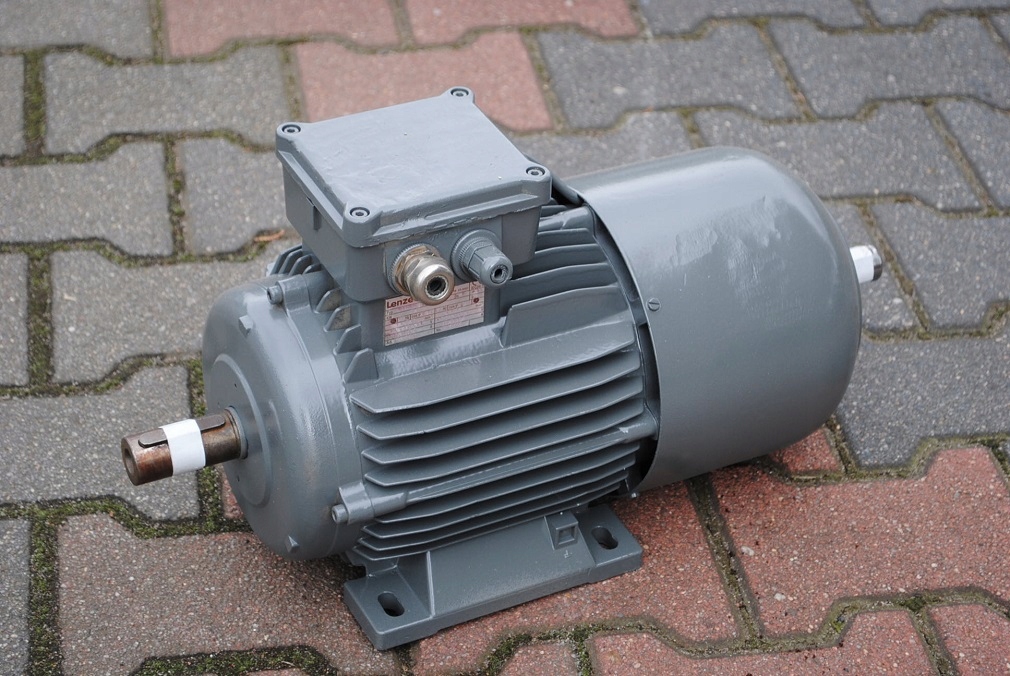 Silnik elektryczny 3kw. 1420obr. z hamulcem. Lenze - 13468957347 - oficjalne archiwum Allegro