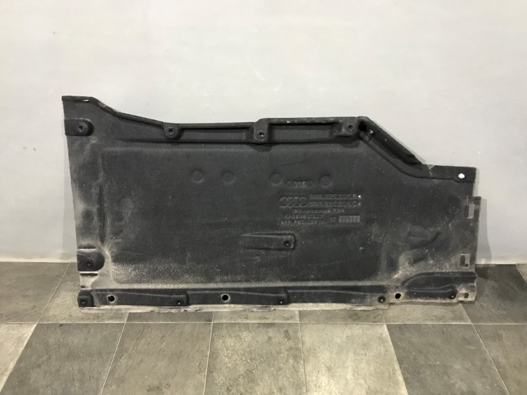 osłona płyta podwozia Audi A5 F5 8W 8W6825208 - 7069822572 - oficjalne ...