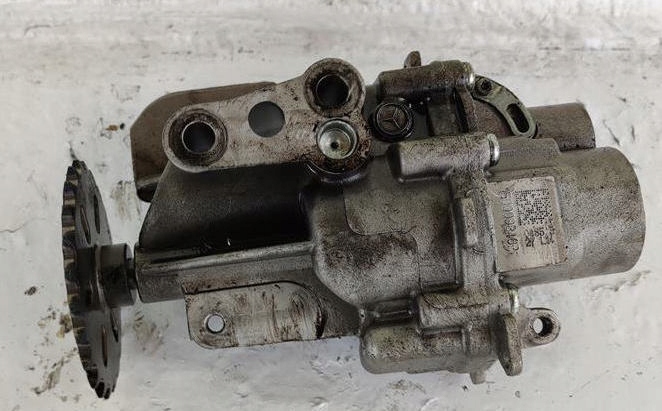 POMPA OLEJU MERCEDES W205 1.6 CDI 150009846R - 13876013624 - oficjalne ...