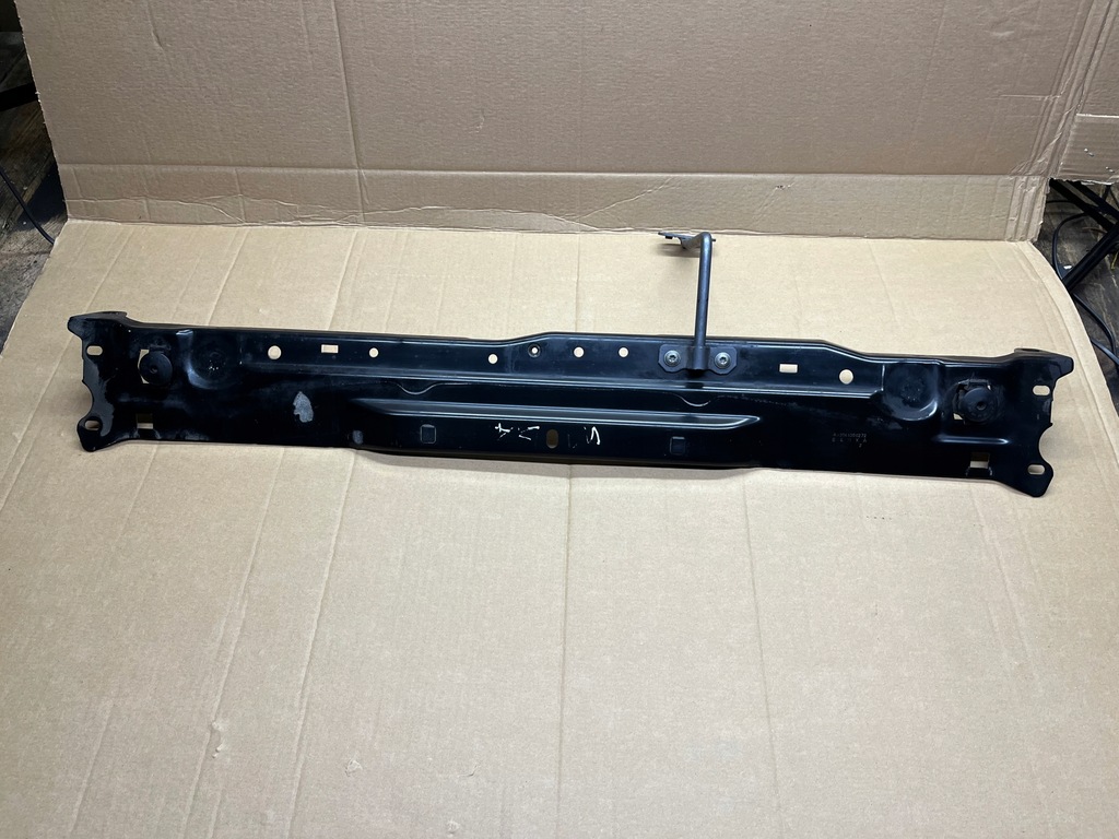 mercedes w204 lift wzmocnienie górne pasa przedniego A2046200272 ...