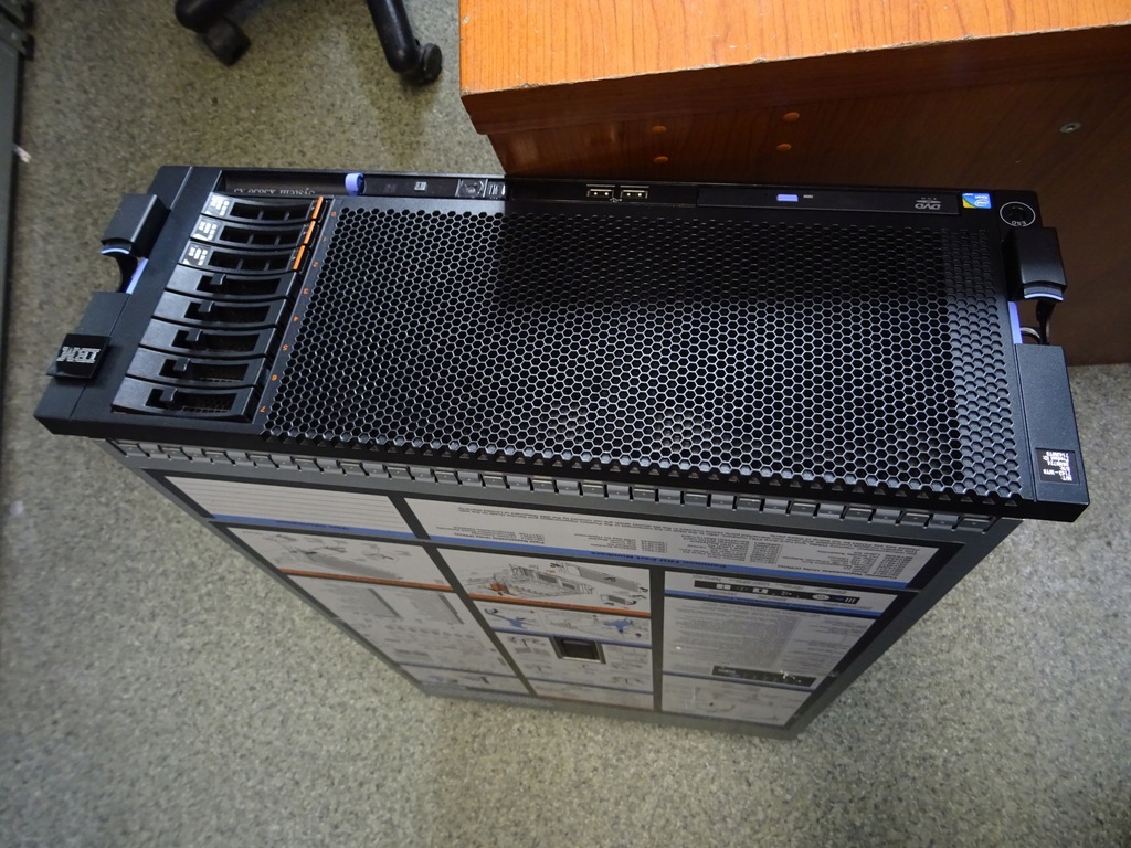 IBM System x3850 X5 4x Xeon E7-8837 2,67GHz 256GB - 7826064465 ...