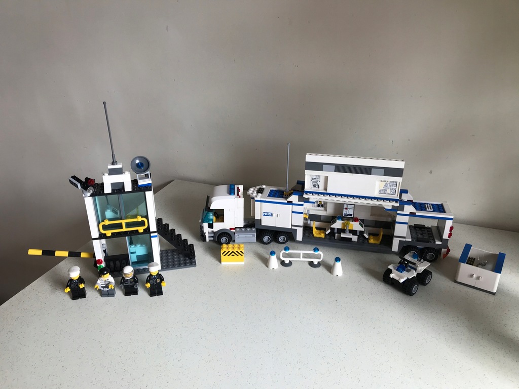 Lego City 7743 Mobilna jednostka policji - 10696777253 - oficjalne ...