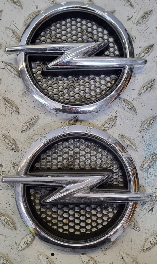 OPEL INSIGNIA B LF ZNACZEK LOGO ATRAPY 39197633 - 12638788415 ...