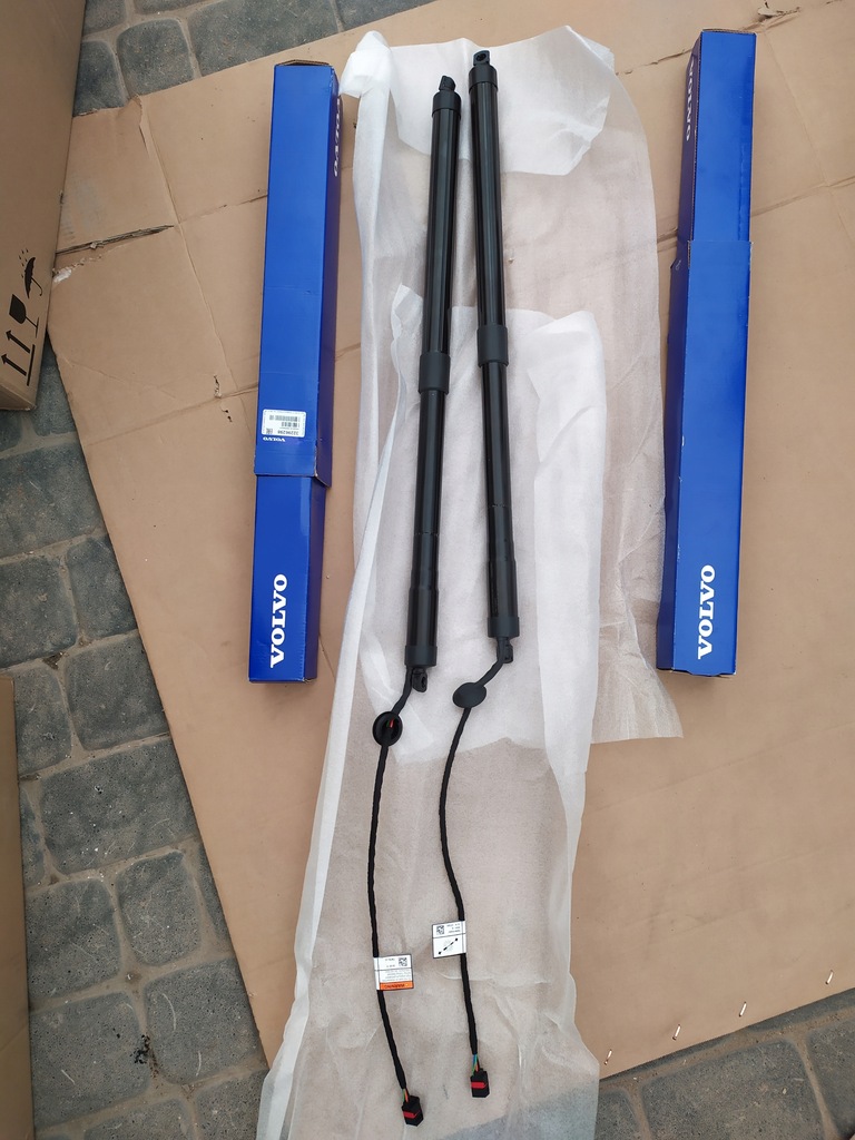 VOLVO V60 V60CC SIŁOWNIK TELESKOP TYLNEJ KLAPY ELE - 10711596143 ...
