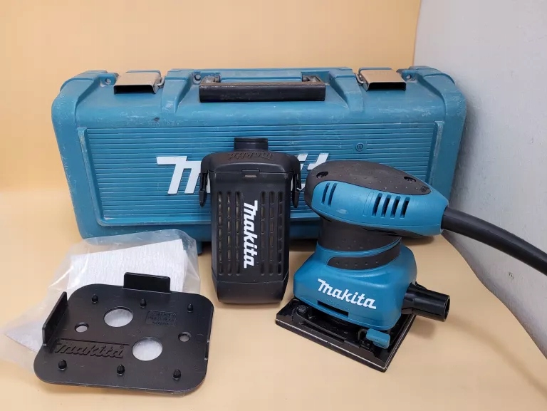 SZLIFIERKA OSCYLACYJNA MAKITA BO4556 - 12694152828 - oficjalne archiwum Allegro