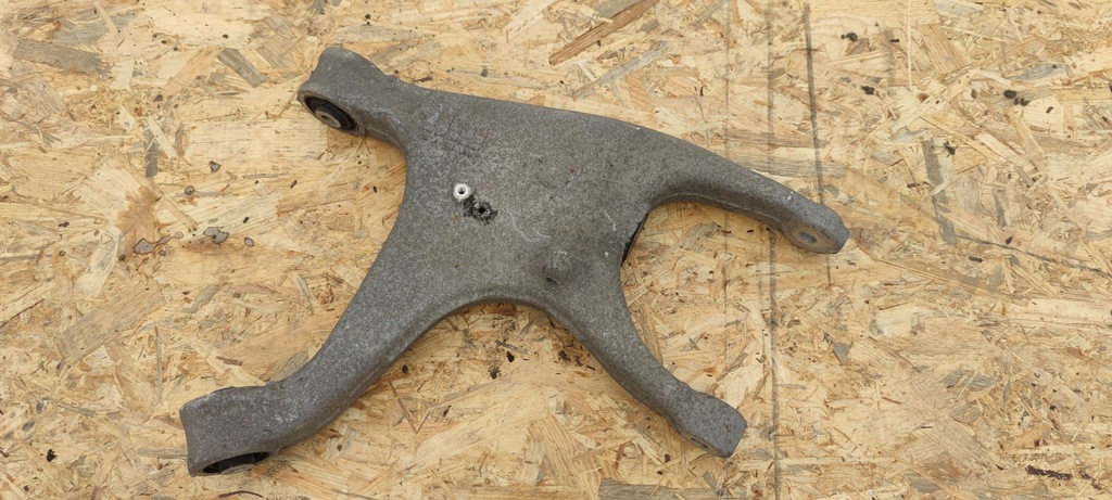 WAHACZ LEWY TYŁ DOLNY AUDI Q5 8R 8R0505311B - 10581365671 - oficjalne ...