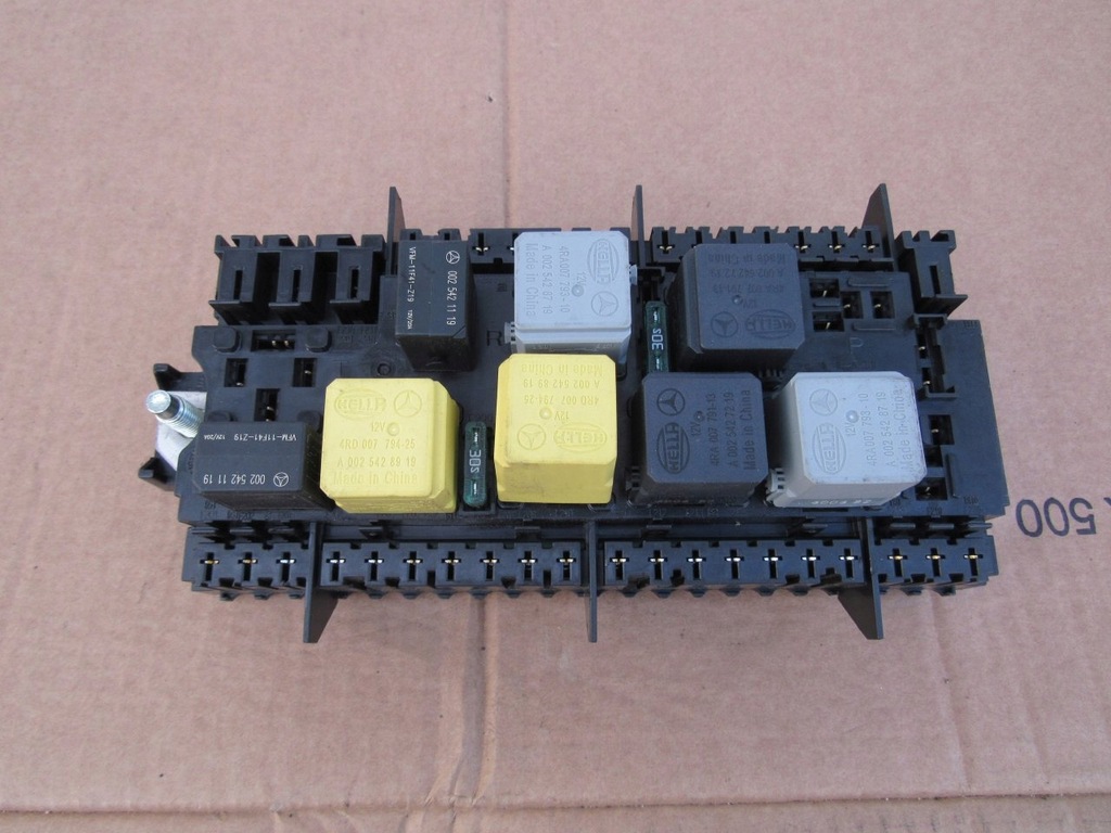 MERCEDES W166 SKRZYNKA BEZPIECZNIKÓW A1669063801 - 11670623858 ...