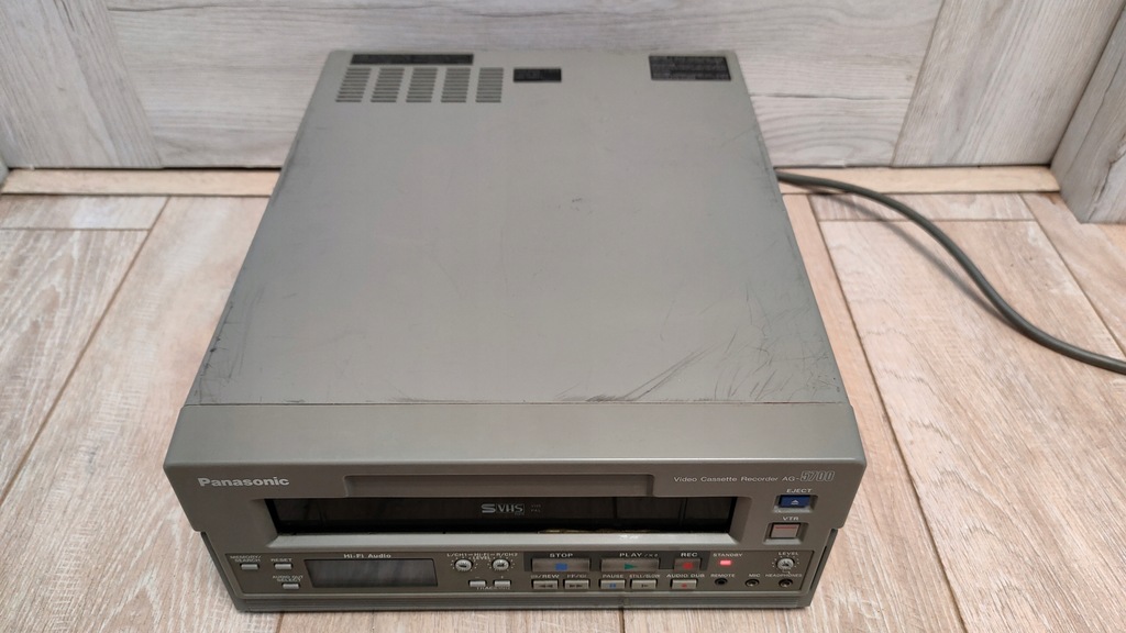 Odtwarzacz VHS Panasonic AG-5700-E Super VHS - 14162481823 - oficjalne archiwum Allegro