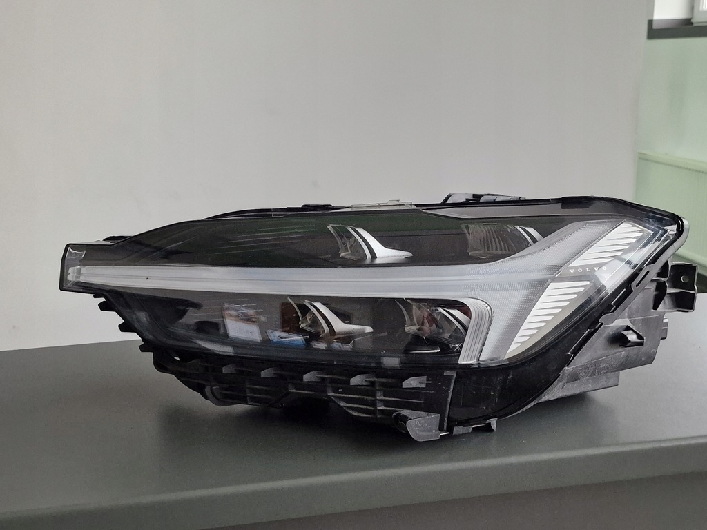 Lampa lewa VOLVO XC60 II Full LED 32337384 - 13614512692 - oficjalne ...