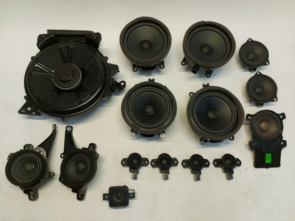 VOLVO XC60 II LIFT Zestaw głośników Harman Kardon - 15361813185 ...