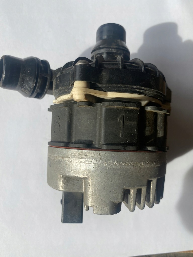 POMPA WODY A0005006500 Mercedes GLE W167 W223 W447 - 11957533707 ...