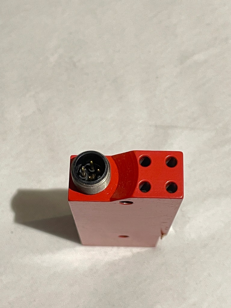 Купить LEU RK 72/4-200 L.1 Фотоэлектрический датчик: отзывы, фото и ...