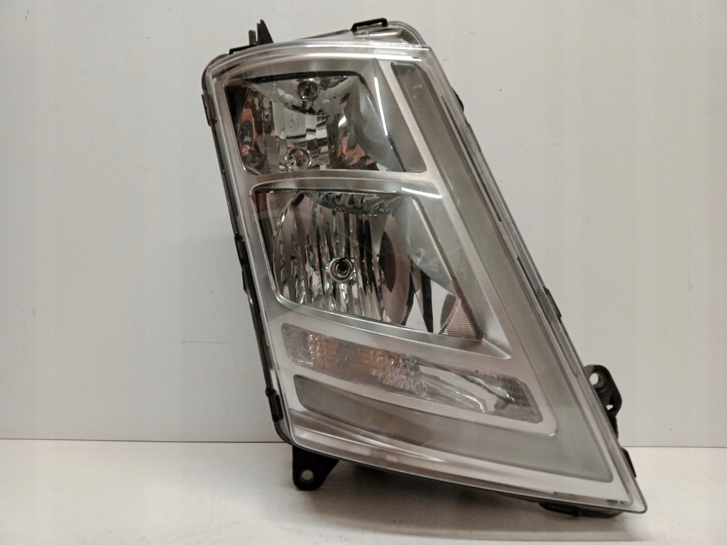 VOLVO FH4 LAMPA PRAWA 22239217 KOMPLETNA CAŁA - 13356320048 - oficjalne ...