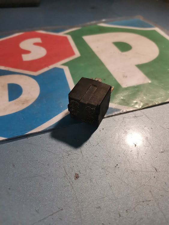 46520429 przekaźnik A727 ALFA FIAT LANCIA 692 50A - 11060390119 ...