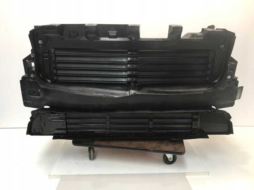 VOLVO XC40 1.5 HYBRYDA 2022 KOMPLET CHŁODNIC PAS - 13960617394 ...